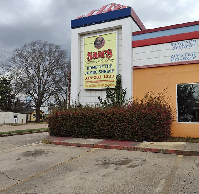 Sam's Southern Eatery promises jumbo shrimp and Louisiana comfort food that's big on flavor but gentle on your wallet.