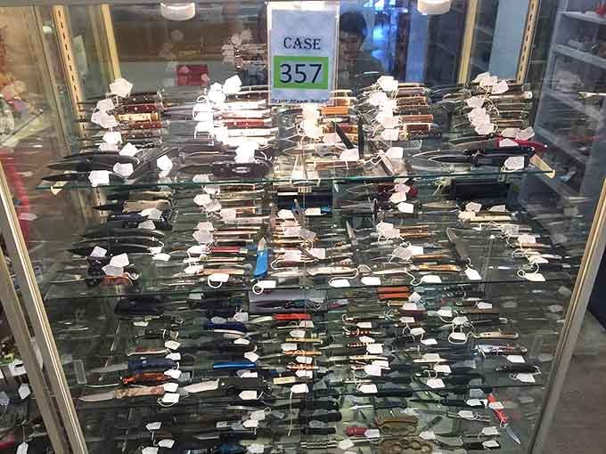 This impressive knife collection would make any chef or collector stand at attention&mdash;history with an edge, meticulously preserved.