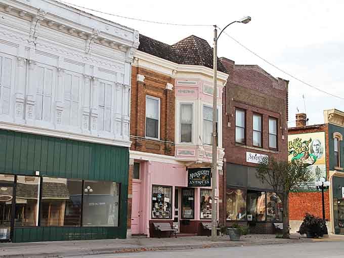 Pink storefronts and vintage architecture? Aledo's downtown feels like stepping into a more affordable, friendlier era.