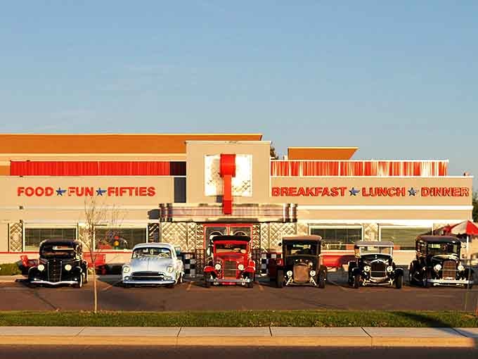 Classic cars and classic breakfasts&mdash;a match made in heaven. Dixie's red-and-chrome charm takes you back to when Elvis was king and milkshakes had real ice cream.