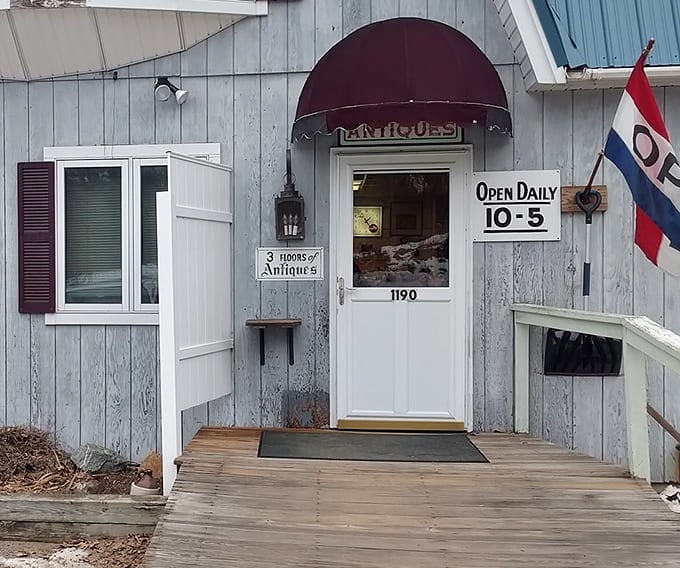 That unassuming entrance with its burgundy awning? Pure antique speakeasy vibes. If you know, you know &ndash; and now you do.