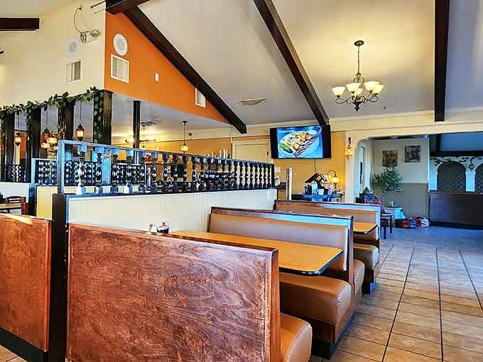 Inside, hanging lanterns and Mediterranean touches transform this Roswell spot into a warm escape from the New Mexican desert.