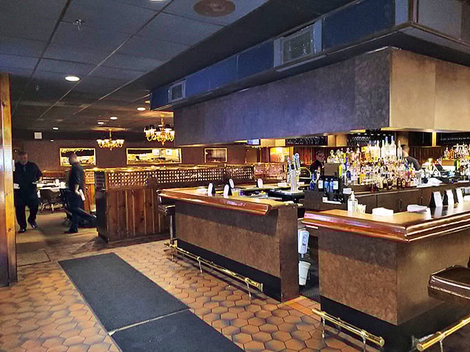 The bar at The Paragon isn't trying to be trendy&mdash;it achieved perfection decades ago and wisely stuck with it.