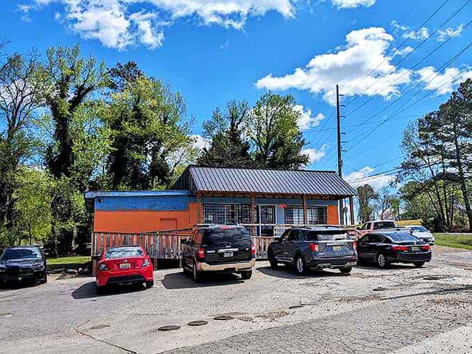 Orange and blue never looked so delicious&mdash;this colorful BBQ shack is impossible to miss on your drive.