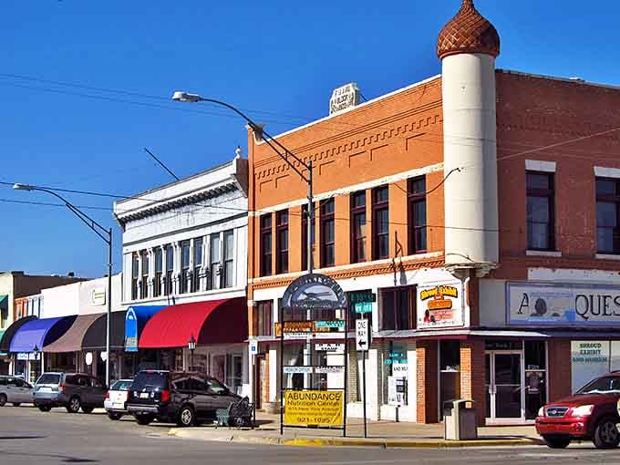 Alamogordo's distinctive architecture tells stories of the past while colorful awnings welcome visitors. That turret on the corner building? Pure small-town architectural swagger.