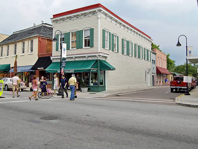 The wide, tree-lined streets of Beaufort invite you to slow down and remember what matters in life.