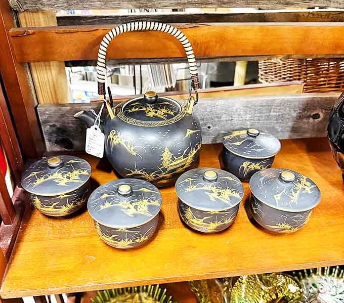 This elegant Japanese tea set transforms an ordinary cup of tea into a ceremonial experience. Mary Berry would definitely approve.