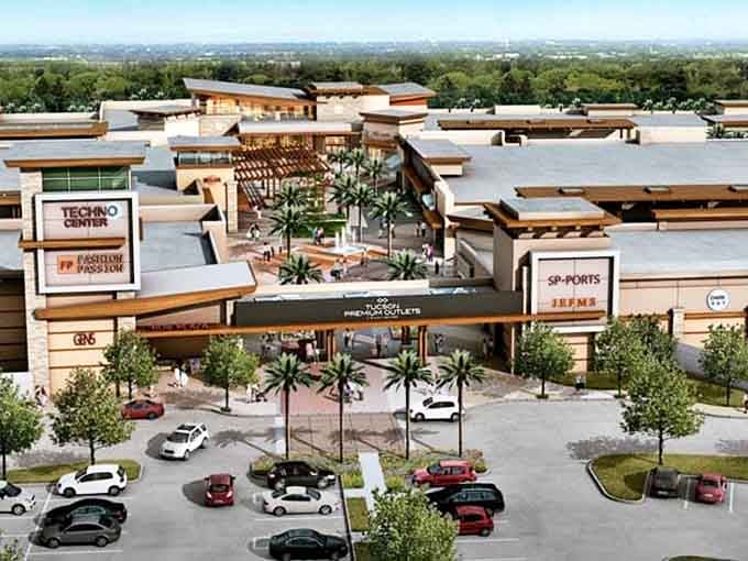 From above, the thoughtful layout of Tucson Premium Outlets reveals itself&mdash;a shopper's paradise nestled against the backdrop of Arizona's stunning landscape.