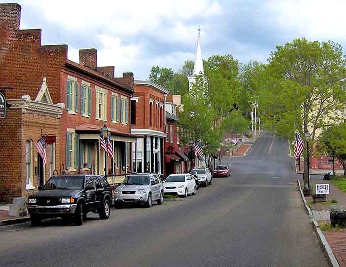 Jonesborough's main street is where history meets small-town charm. Those buildings have witnessed centuries of Tennessee tales!