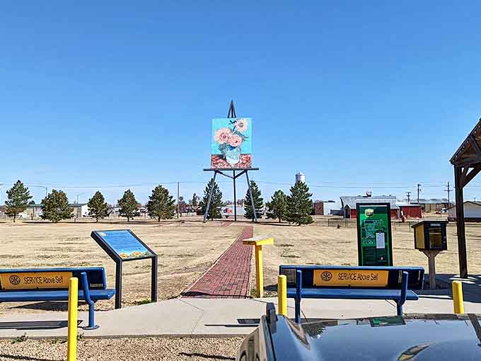Van Gogh would surely smile at this towering tribute &ndash; the world's largest easel displaying his sunflowers against Kansas's endless blue sky.