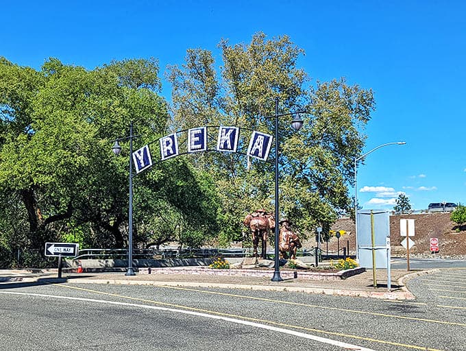 Welcome to Yreka &ndash; where even the town entrance features a nod to its Gold Rush past with charming metal sculptures.