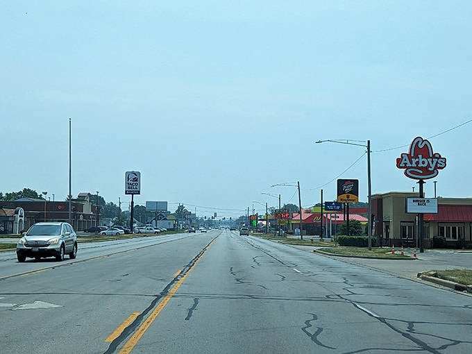 Marion's main thoroughfare welcomes visitors with familiar restaurants and shops that serve the local community with genuine warmth.