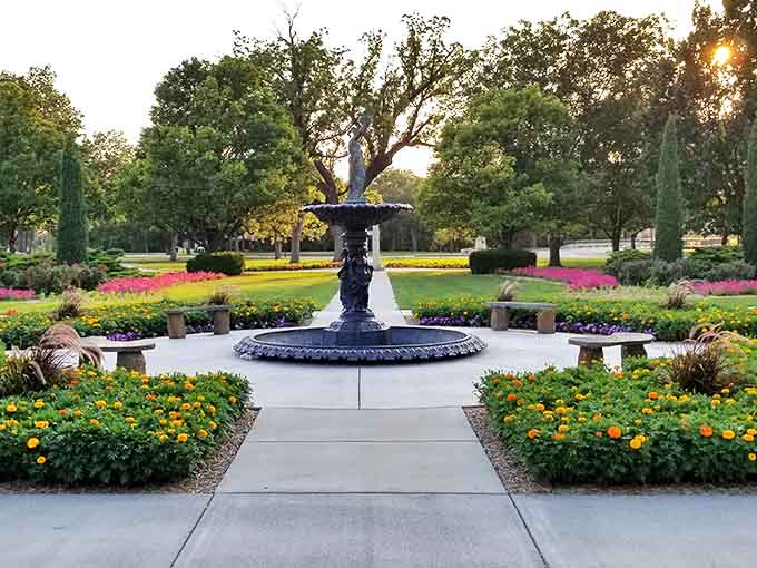Oakdale Park's fountain creates the perfect backdrop for contemplating life's big questions, like "Why didn't I move here sooner?"