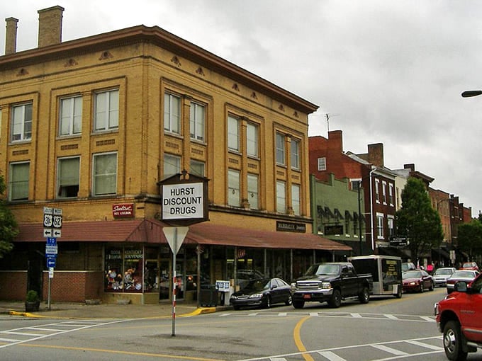 The heart of bourbon country shows off its architectural heritage with buildings that have witnessed centuries of history.