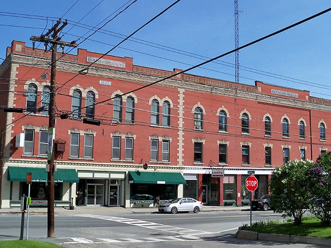 Historic brick buildings in downtown Lisbon offer affordable apartments for retirees, with shops and restaurants within easy walking distance.