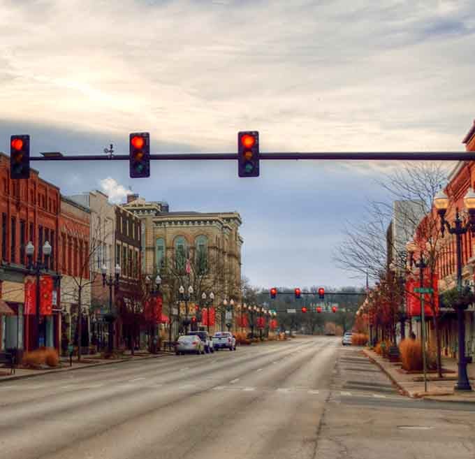 Red streetlight banners transform Ottawa's main street into a Norman Rockwell painting come to life.