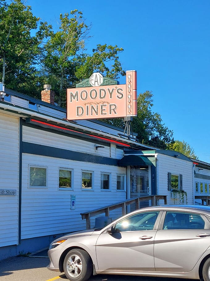 That pink sign has been guiding hungry travelers to comfort food nirvana since your grandparents were dating.