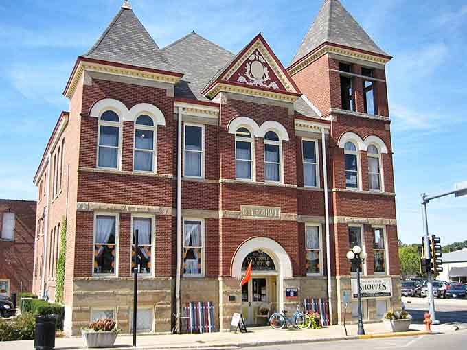 Pontiac's historic buildings house treasures waiting to be discovered by those who aren't checking their watches.