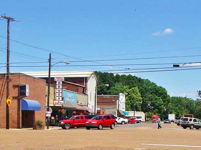 Downtown Durant moves at its own pace&mdash;slow enough to notice the details, fast enough to keep things interesting.