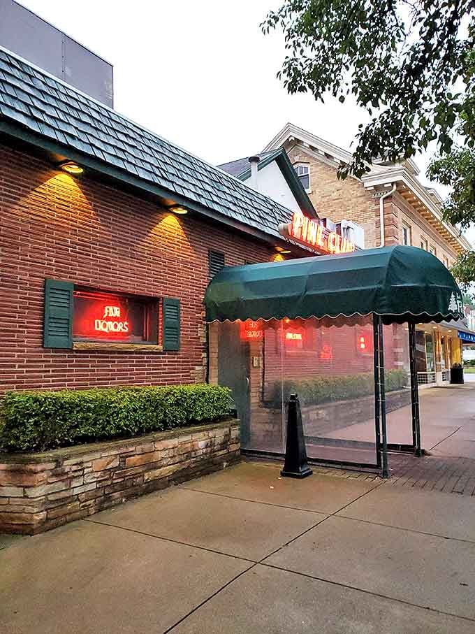 When your building looks this established and confident, the steaks inside better live up to expectations.