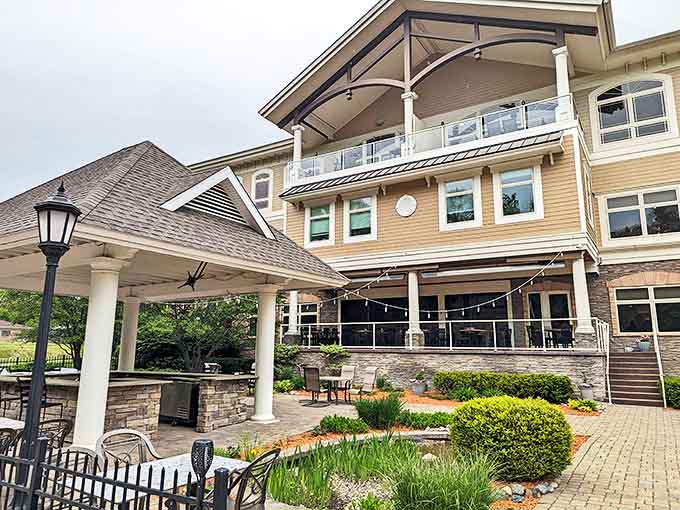The Riverwalk Grill's elegant outdoor space says "Yes, small towns can do sophisticated too," without a hint of big-city pretension.