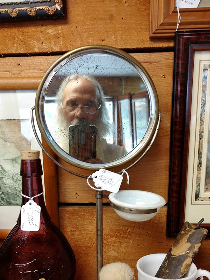 Even the mirrors here reflect history &ndash; this vintage shaving stand offers a glimpse of both past craftsmanship and present-day treasure hunters.