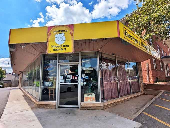 George's sunny yellow storefront brightens the corner like the barbecue equivalent of a happy emoji&mdash;a promise of good things inside.