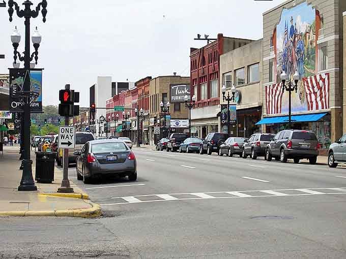 Those vintage lampposts and tidy storefronts create streets where Norman Rockwell would've felt perfectly at home painting away.