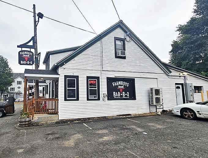 When a place looks this authentically rustic, you know the ribs will taste absolutely incredible.