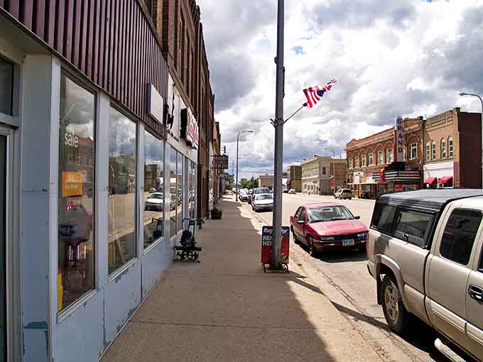 Fall colors transform Oakes into a painter's palette&mdash;nature showing off like it's auditioning for a calendar cover.