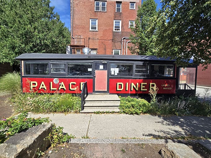 Palace Diner proves good things come in small packages&mdash;especially when those packages include perfect French toast.