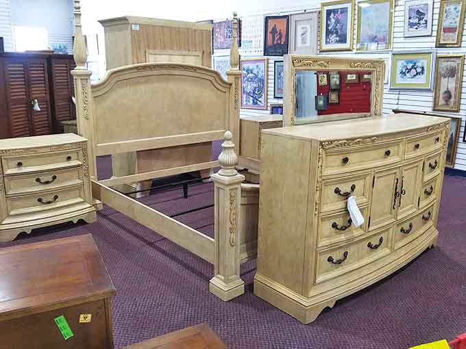 Bedroom furniture fit for royalty at pauper's prices! This elegant cream bedroom set proves thrift stores can deliver champagne style on a root beer budget.