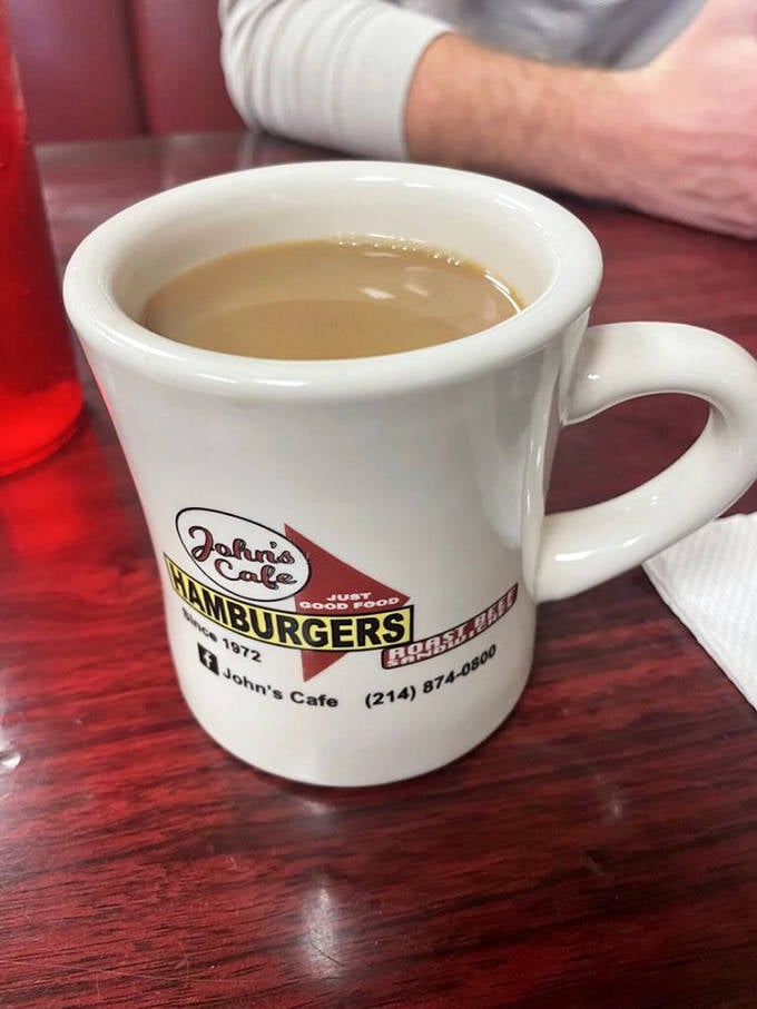 The official fuel of morning conversations and newspaper reading. This isn't artisanal coffee&mdash;it's the reliable friend that never lets you down.