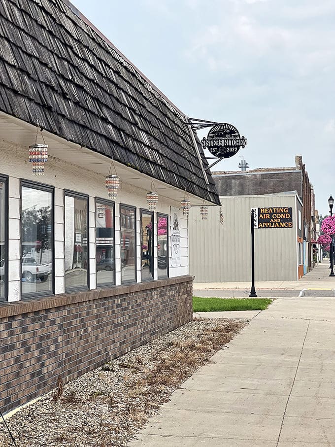 Sisters Kitchen serves up that increasingly rare combination &ndash; homestyle cooking at hometown prices that won't have you checking your wallet before ordering dessert.