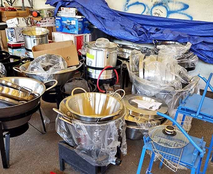 Serious cookware for serious cooks – or ambitious beginners who want to look like they know what they're doing in the kitchen.