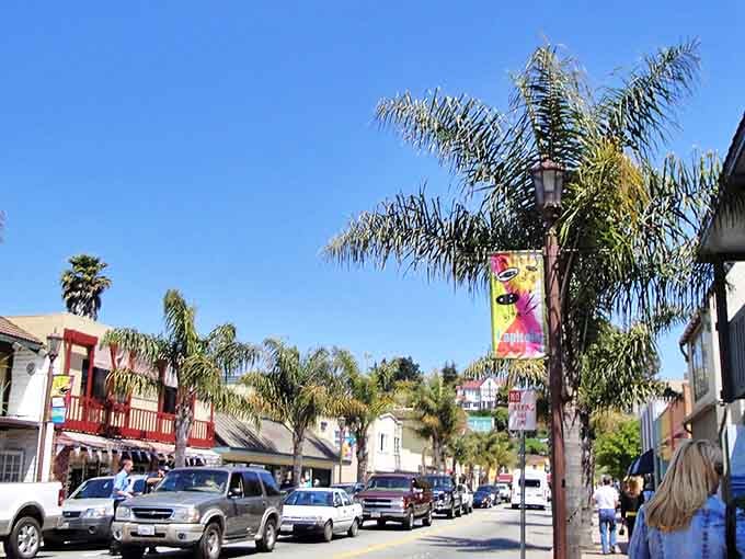 Capitola's sun-drenched beachfront invites you to kick off your shoes and stay awhile. Those palm trees aren't just showing off&mdash;they're welcoming you!