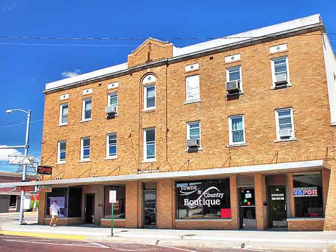 The Town and Country Boutique welcomes shoppers to a downtown where personal service hasn't gone out of style.