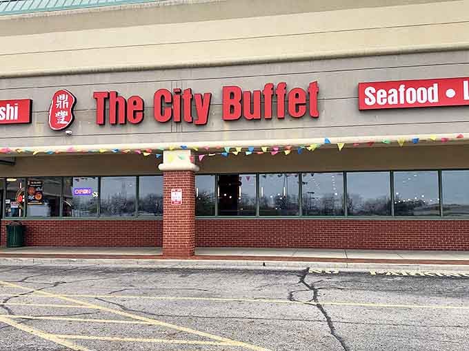 Where seafood, sushi, and Chinese classics come together in perfect harmony. Those flags are celebrating your appetite.