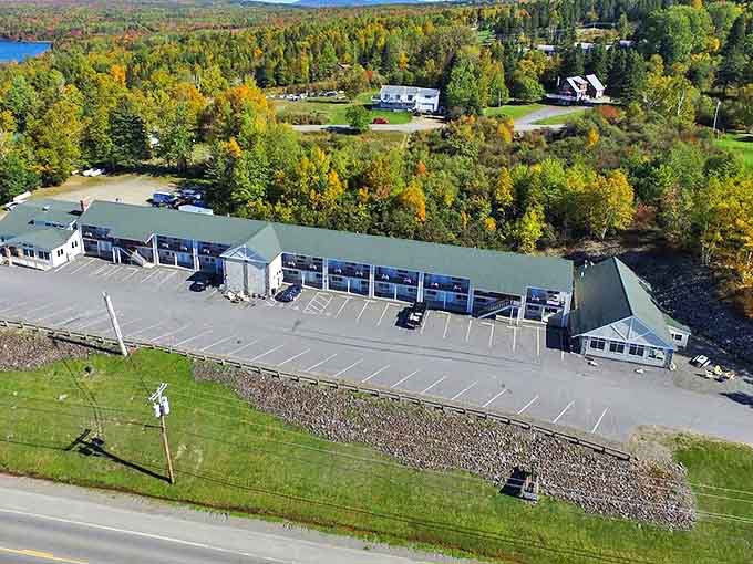 This sprawling lakeside lodge doesn't just offer rooms&mdash;it offers an escape from the digital circus we call modern life.