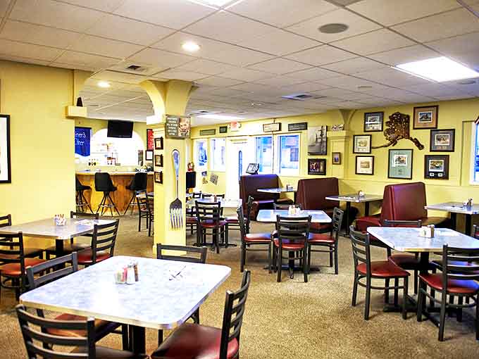 Tables spaced for conversation, not eavesdropping. The kind of place where breakfast plans turn into lunch plans because nobody wants to leave.
