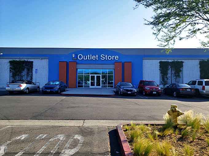 Goodwill's Los Angeles Campus &ndash; where donation drop-offs transform into retail therapy opportunities under the California sun.