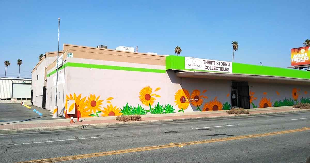 The Massive Secondhand Store In California Where $40 Fills Your Bag And ...