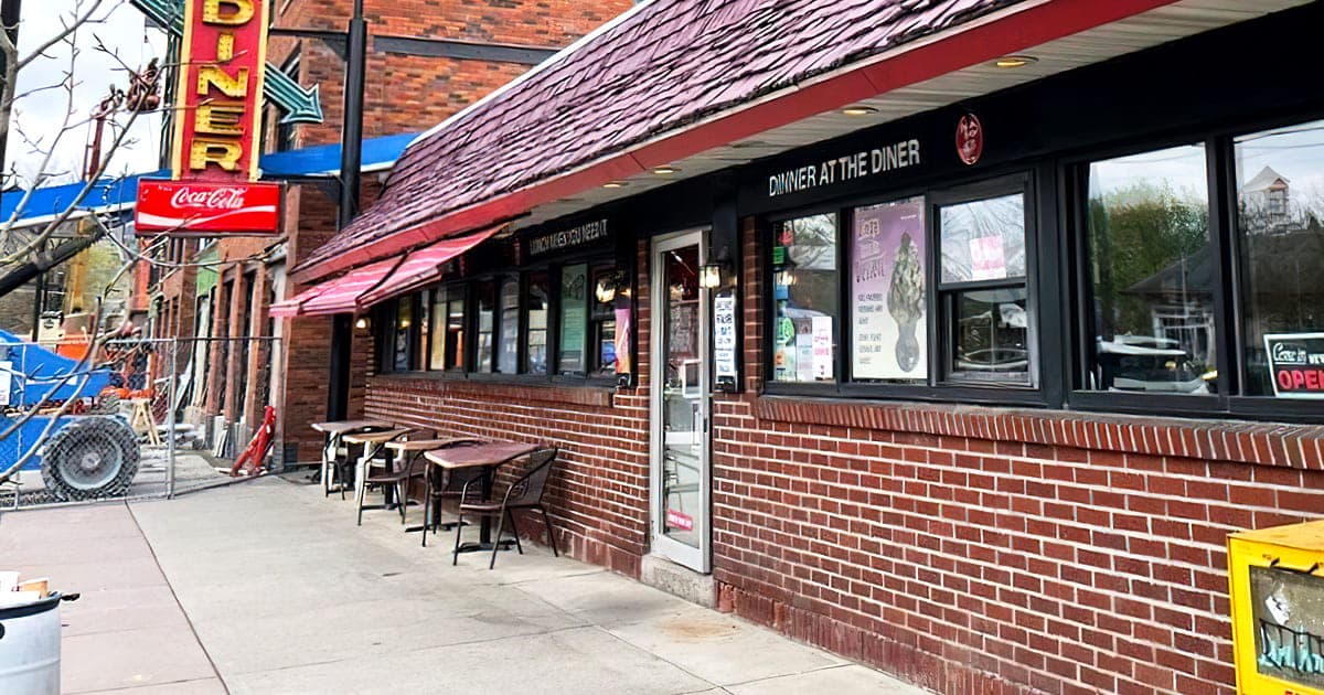 The $9 Breakfast At This Cozy Diner In New York Is Better Than Any ...