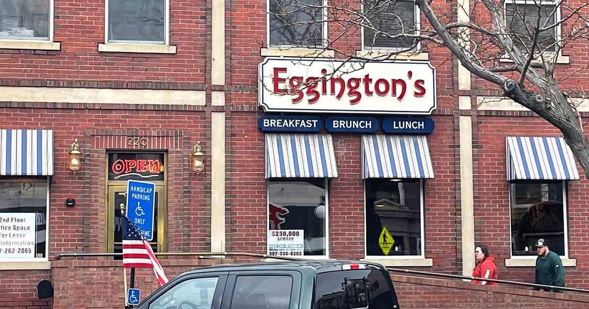 This Legendary Breakfast Spot In Wyoming Serves Up The Best Chicken ...