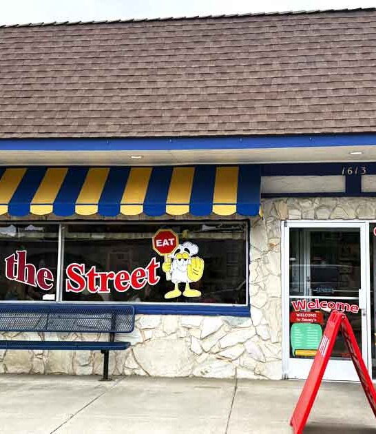 cinnamon roll diner idaho ftr