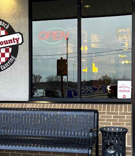 cinnamon rolls restaurant arkansas ftr