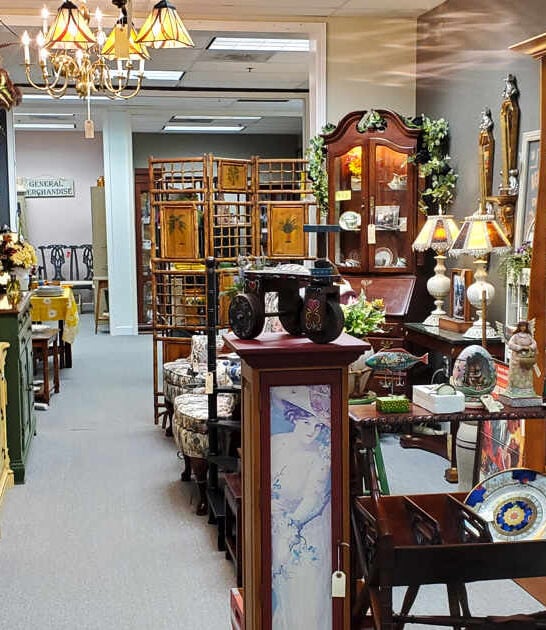 The Massive Antique Store In Georgia Serious Collectors Keep Coming Back To