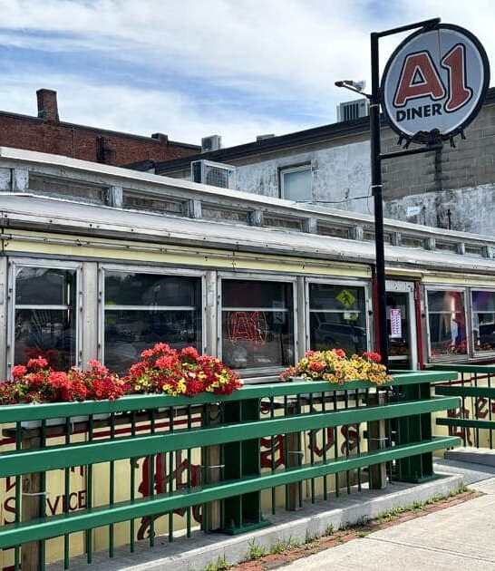 comfort diners maine supreme ftr