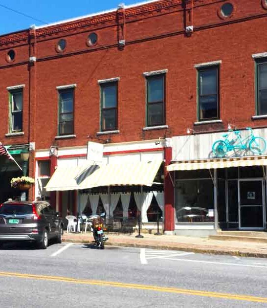 cozy restaurant vermont breakfast ftr