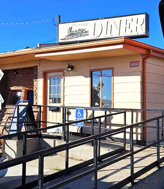 diner wyoming cinnamon rolls ftr